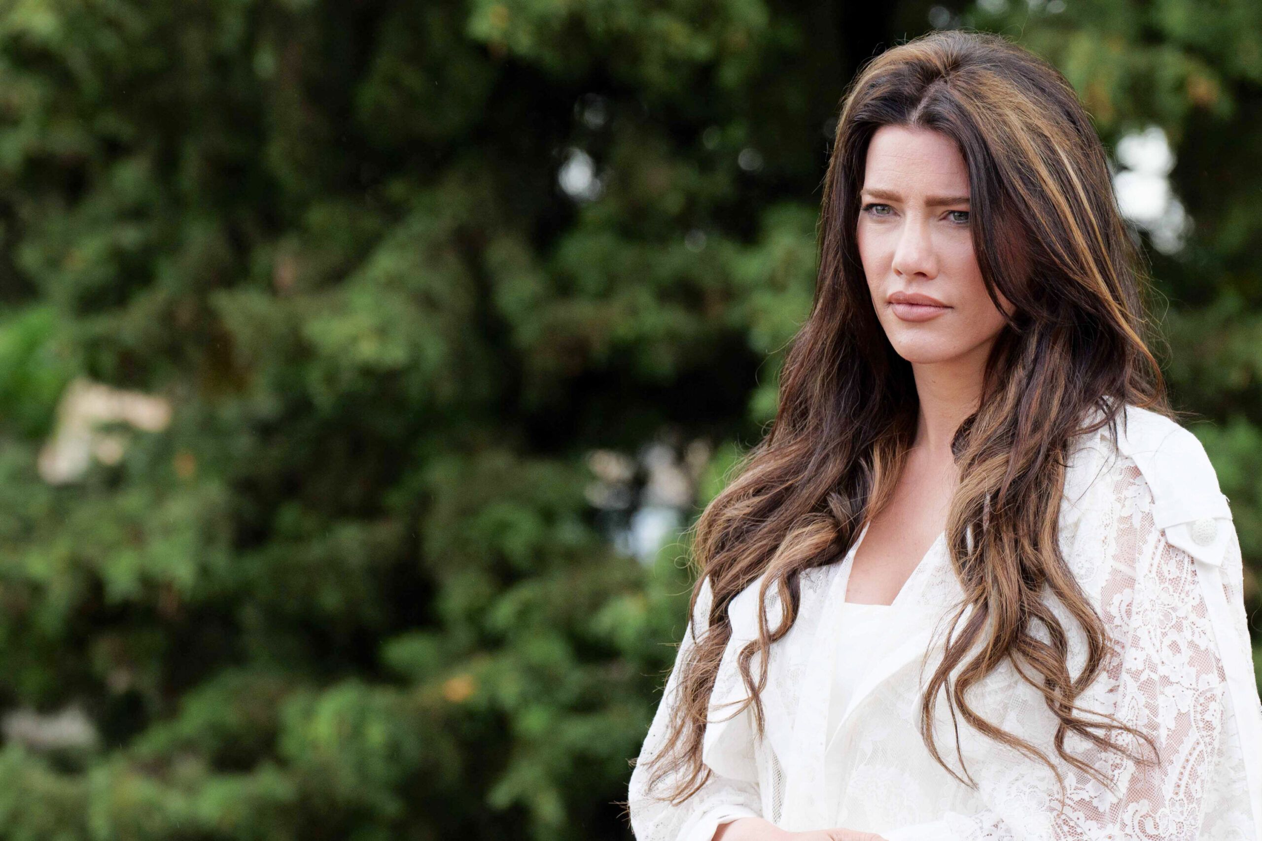 Jacqueline MacInnes Wood Tapes First Scenes At New Studio For 'The Bold ...